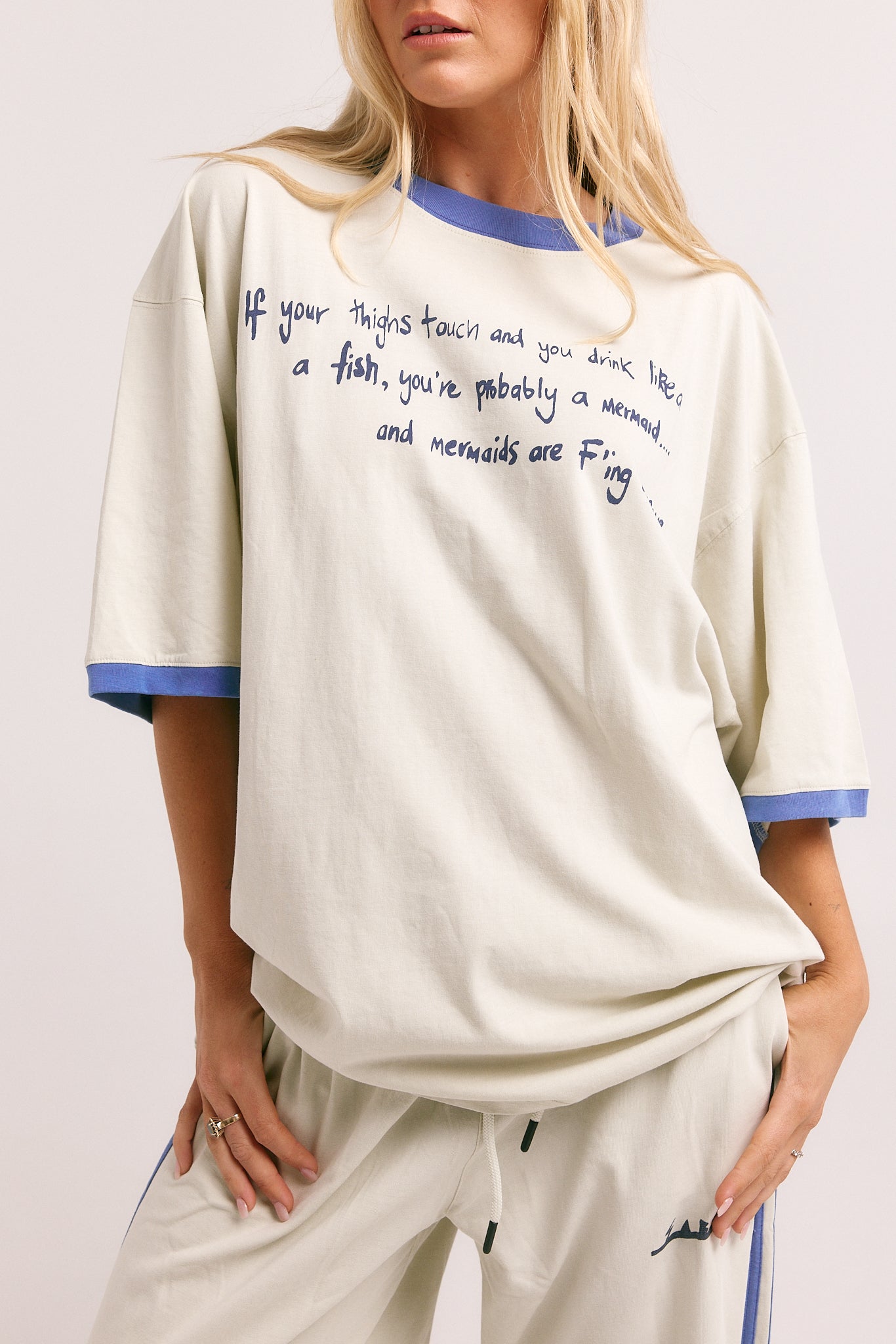 THE VERY OVERSIZED DRUNKEN MERMAID TEE - ICE – SABBI