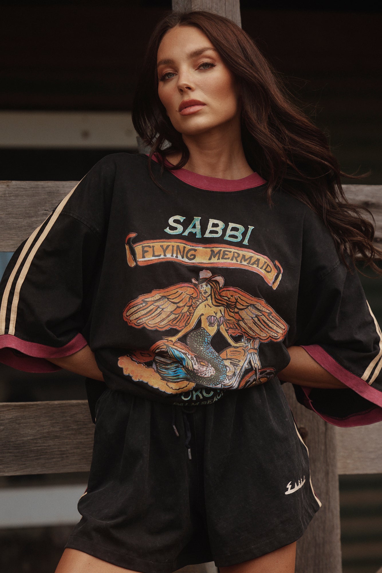 Sabbi | The Very Oversized Flying Mermaid Tee - Black – SABBI