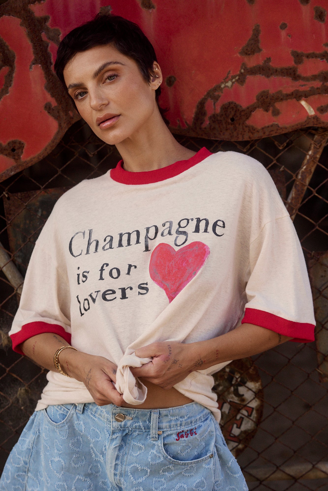 THE CHAMPAGNE IS FOR LOVERS TEE - CREAM – SABBI