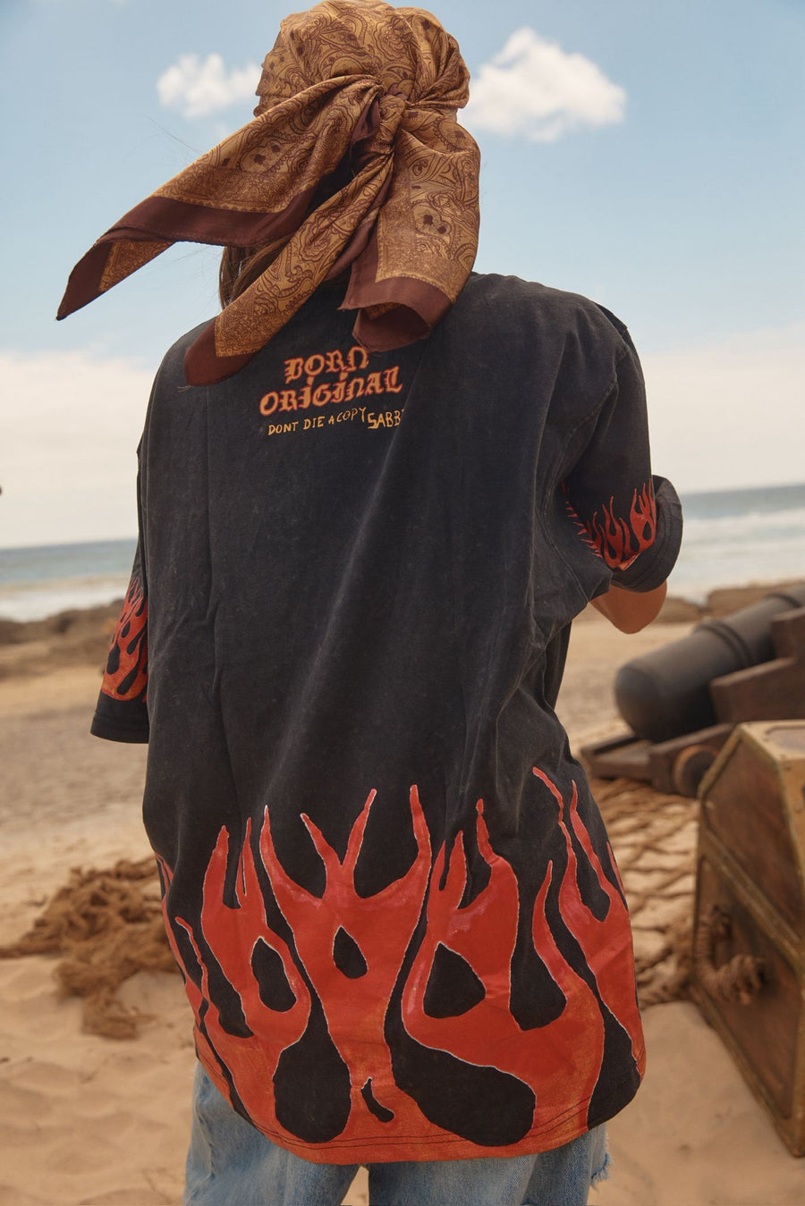 Sabbi | The Very Oversized Flaming Cowboy Tee - Black – SABBI